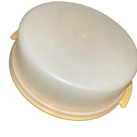 Tupperware | Kitchen | Tupperware Pie Cake Keeper Taker Carrier Harvest ...
